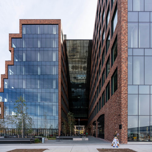 25 Kent - Custom Metalcrafters, Inc.